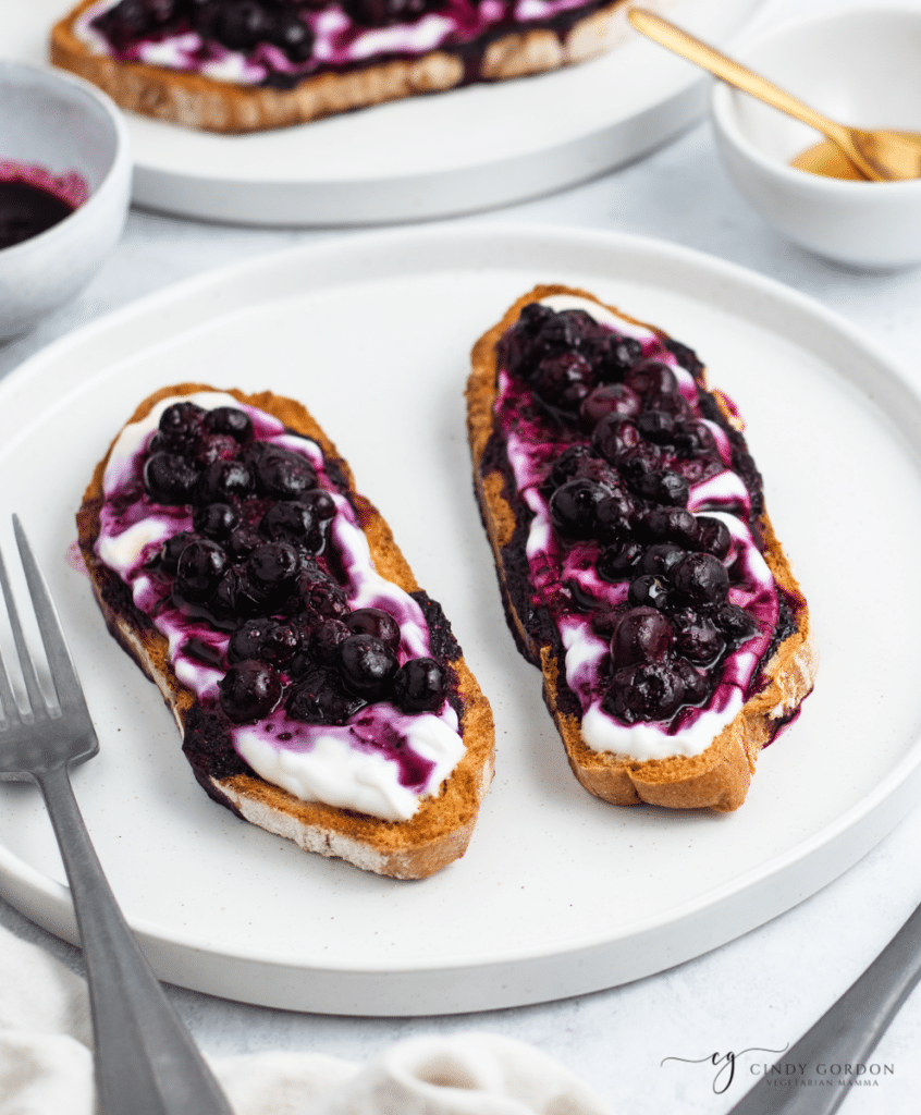 Blueberry Toast - Vegetarian Mamma
